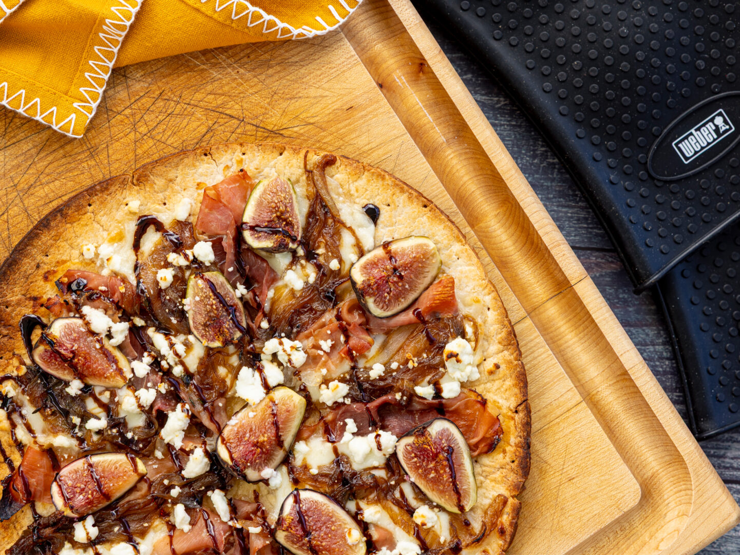 Bland Farms Caramelized Premium Sweet Onion, Fig & Prosciutto Pizza ...
